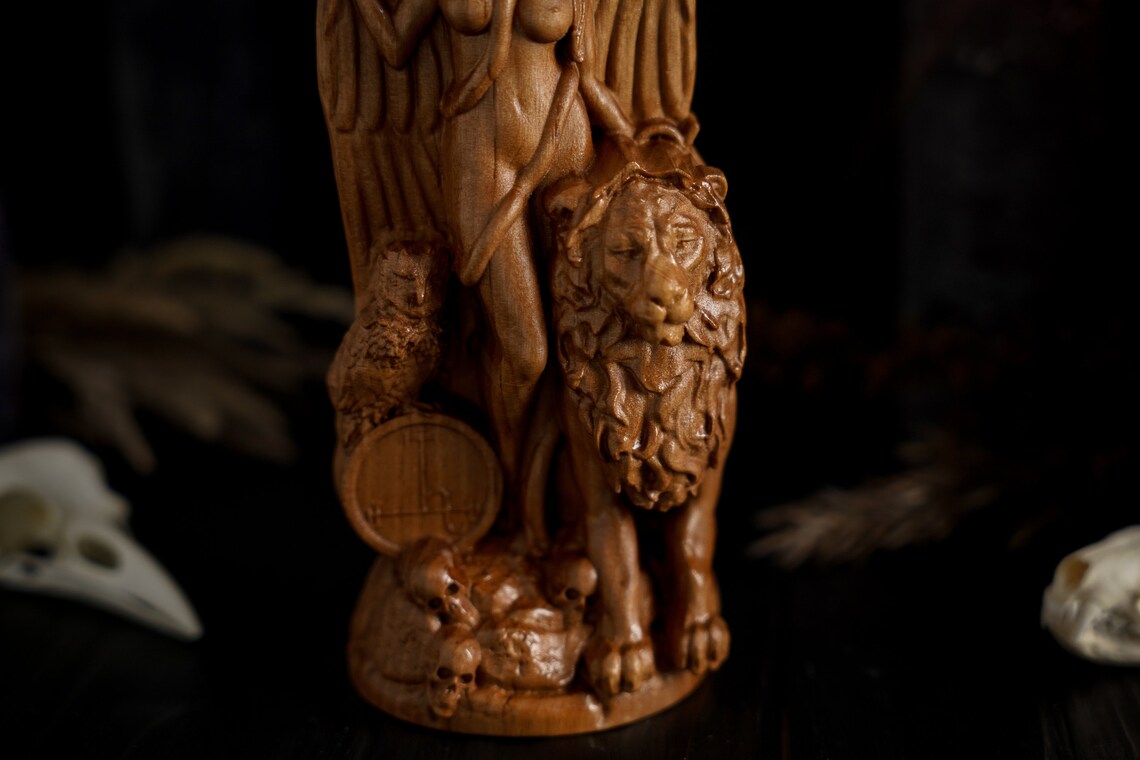 Lilith Wicca Statue, Innana Statue, Wiccan Statue, Wicca Pantheon, Hand ...