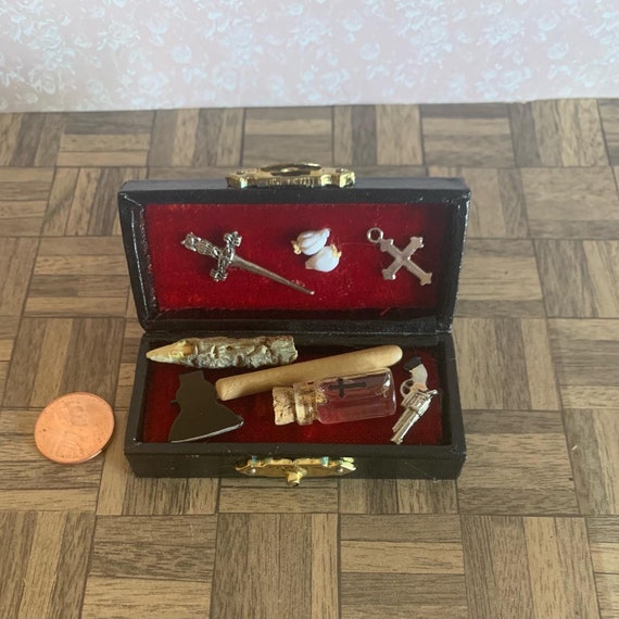 1:12 Miniature Vampire Slaying Kit | Etsy