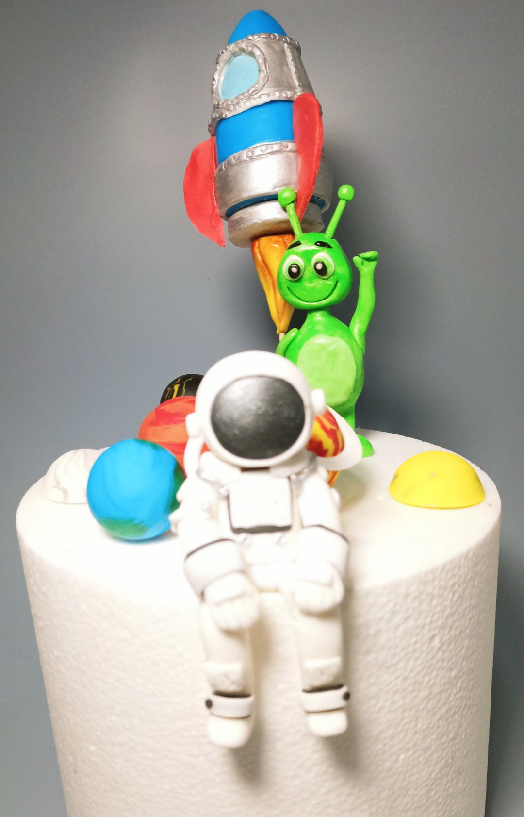Spaceman Rocket Alien Planets Edible 3D Gum Paste Cake Topper ...