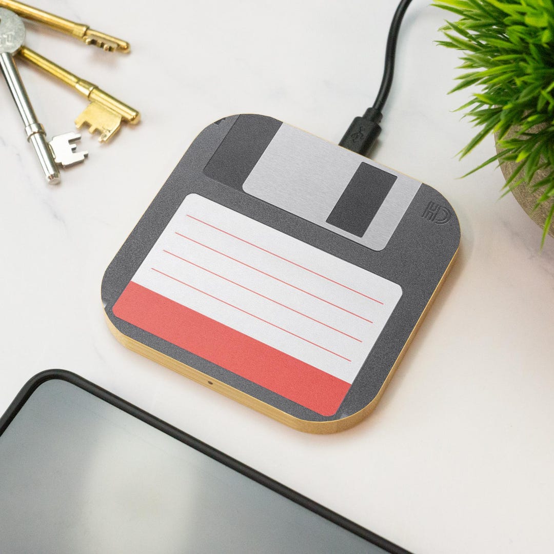 Floppy Disc Wireless Phone Charger Wooden Printed Gift - Etsy