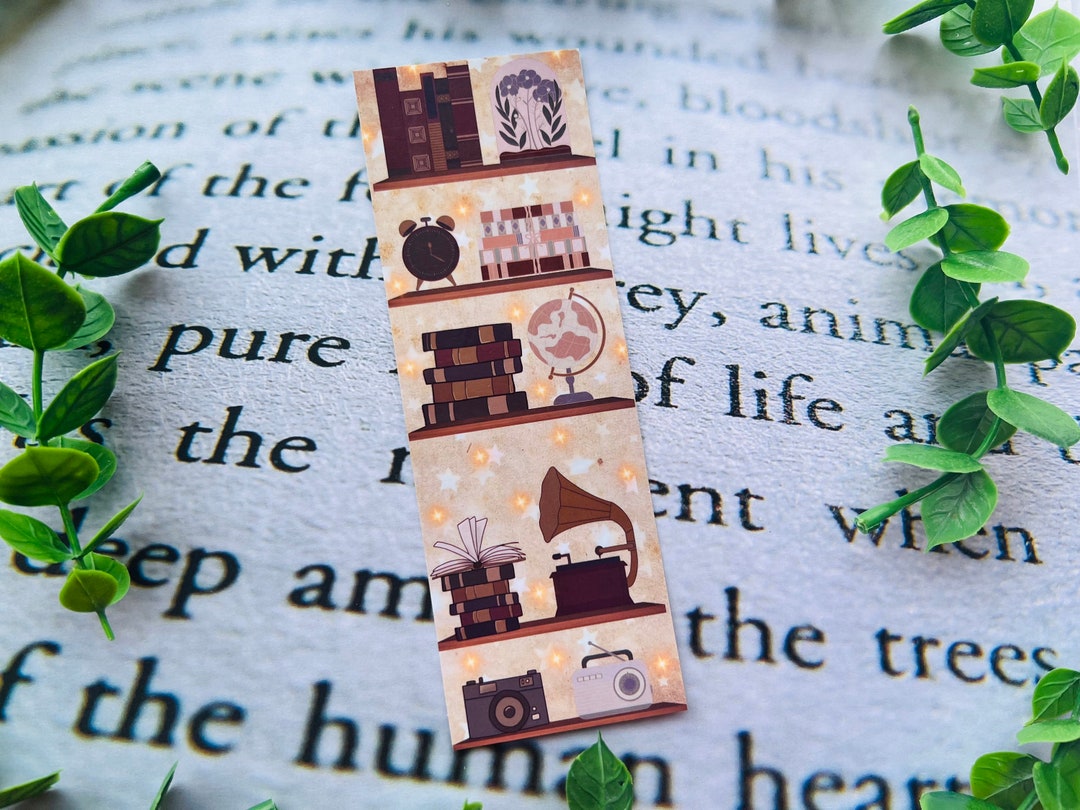 Vintage Book Shelf Bookmark / Retro / Bookish Gifts - Etsy