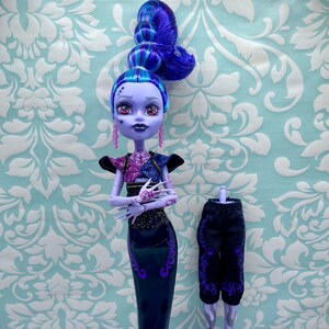 Monster High Dolls for Collectors, OOAK Repaints, Playing Djinny Whisp ...