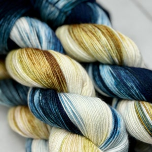 Dragonfly in Amber - Blue, Green, Gold, Hand Dyed Superwash Merino ...