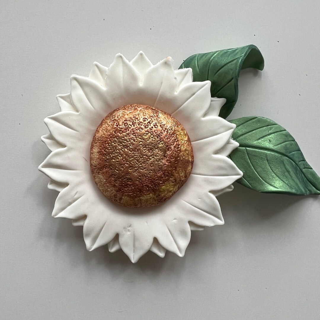 White Sunflower Gum Paste - Etsy