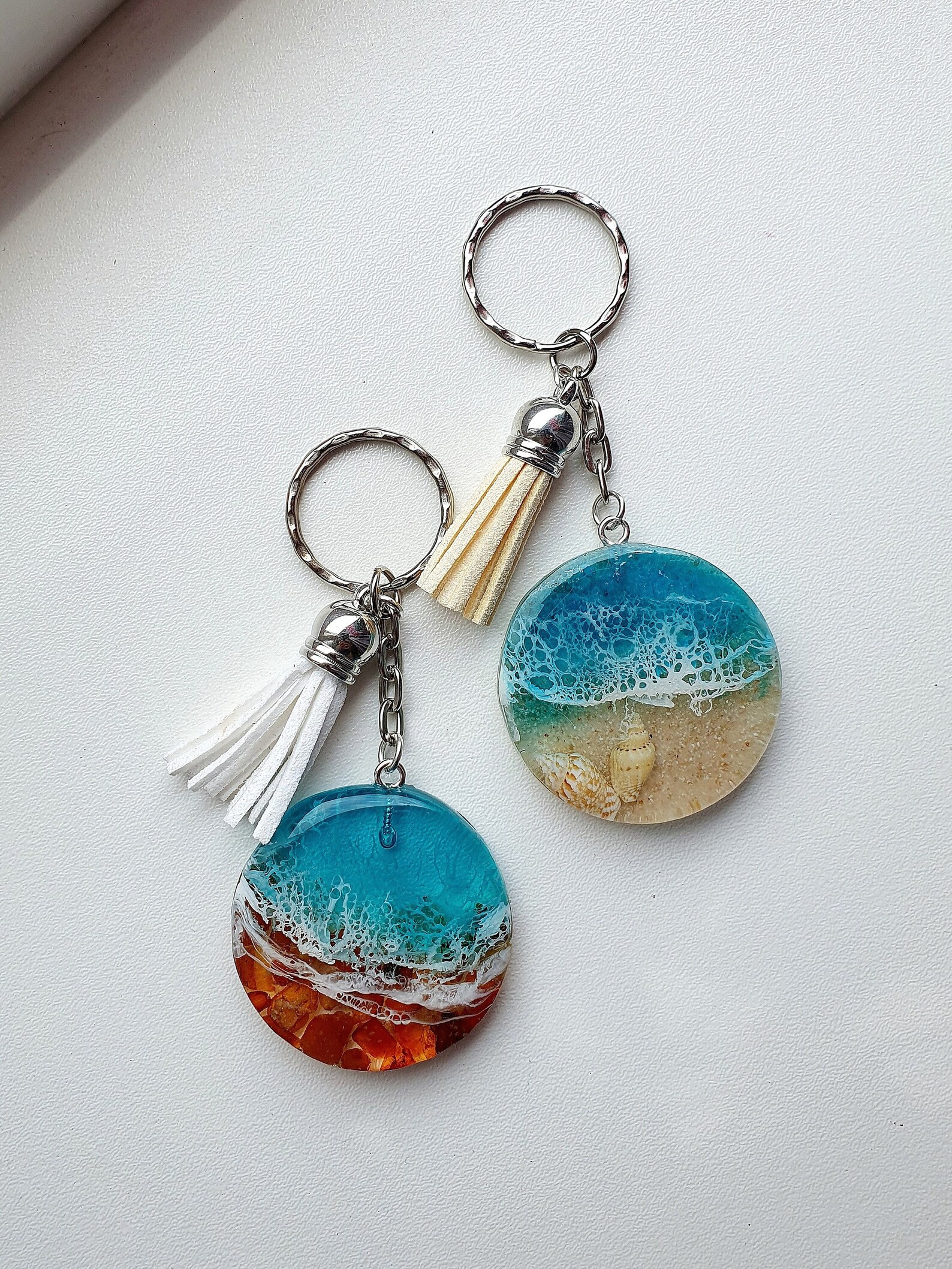 Round Key Chain With Natural Shells From Epoxy Resin , With Tassel ...