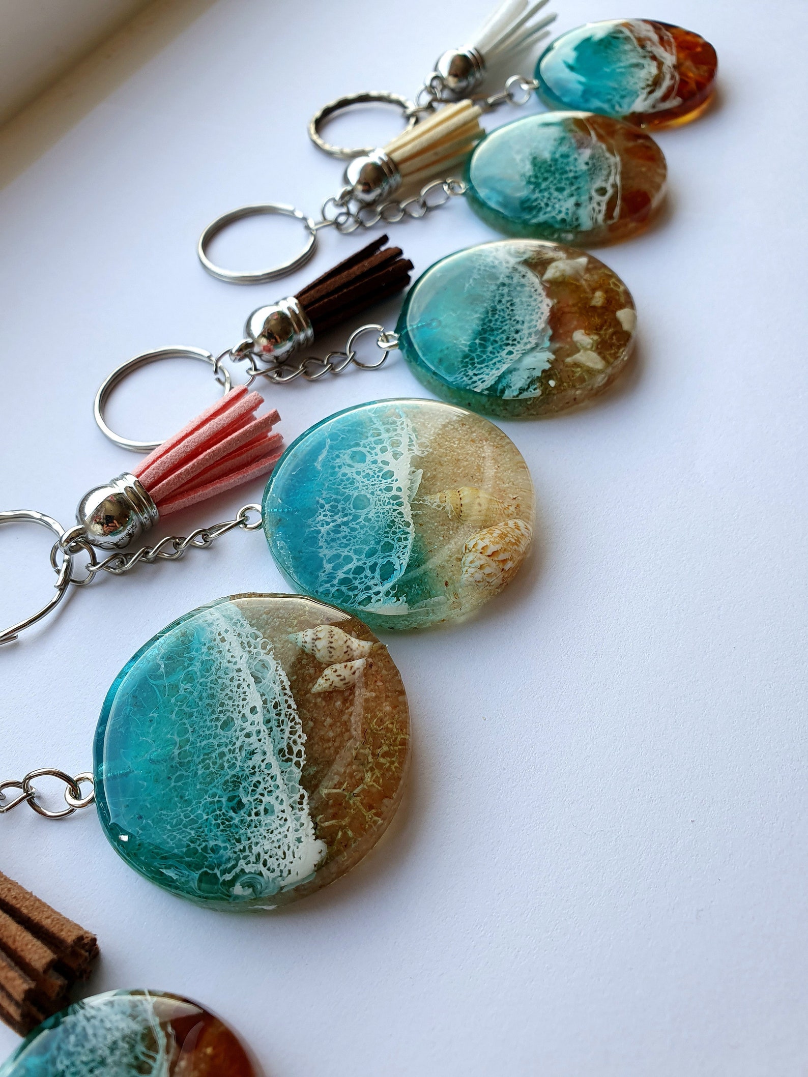 Round Key Chain With Natural Shells From Epoxy Resin , With Tassel ...