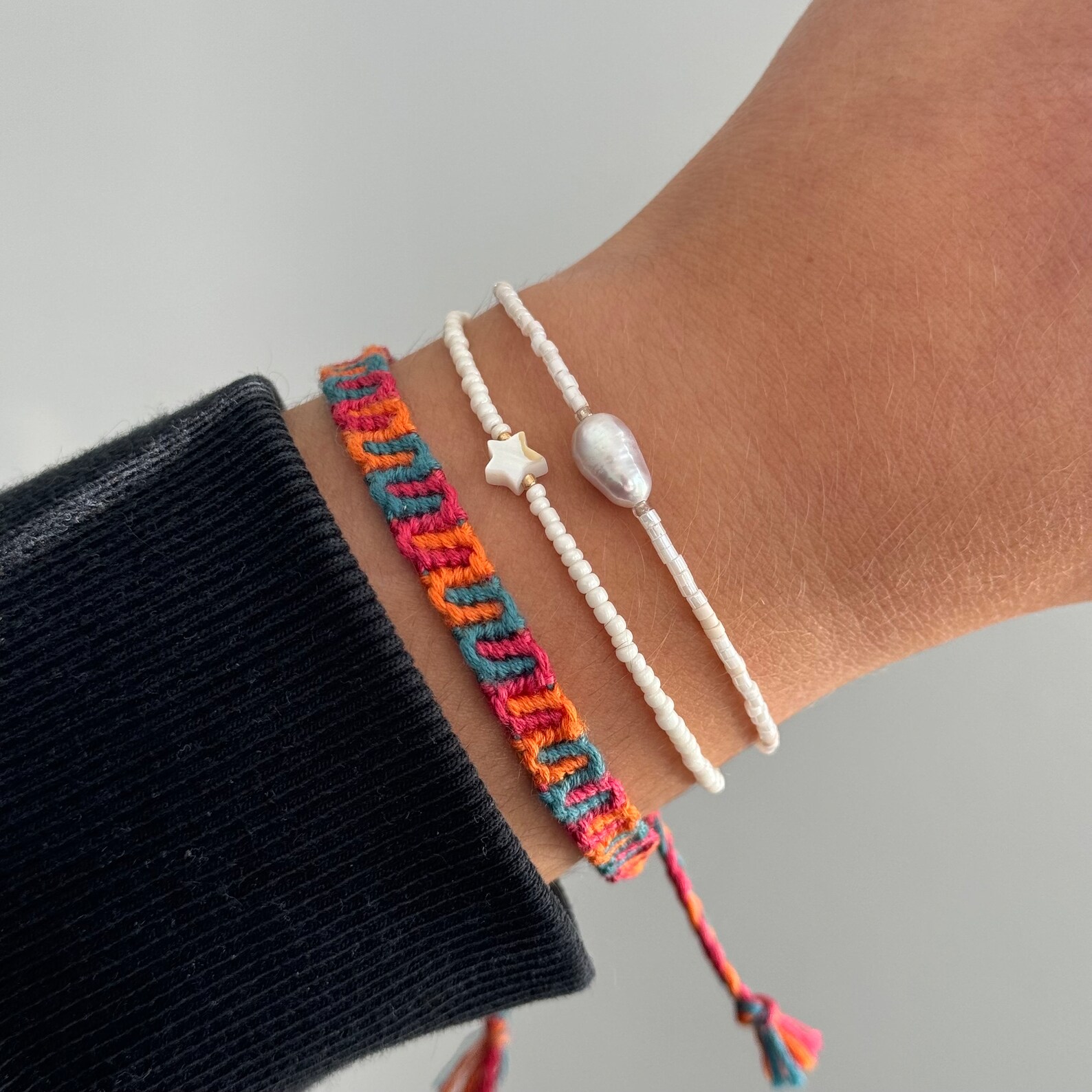 THREAD BRACELET. Vertical Wave / Swirl. Stackable Friendship Bracelets ...