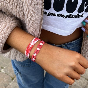 DAISY CHAIN BRACELETS (18 Colour Options Available) Friendship ...