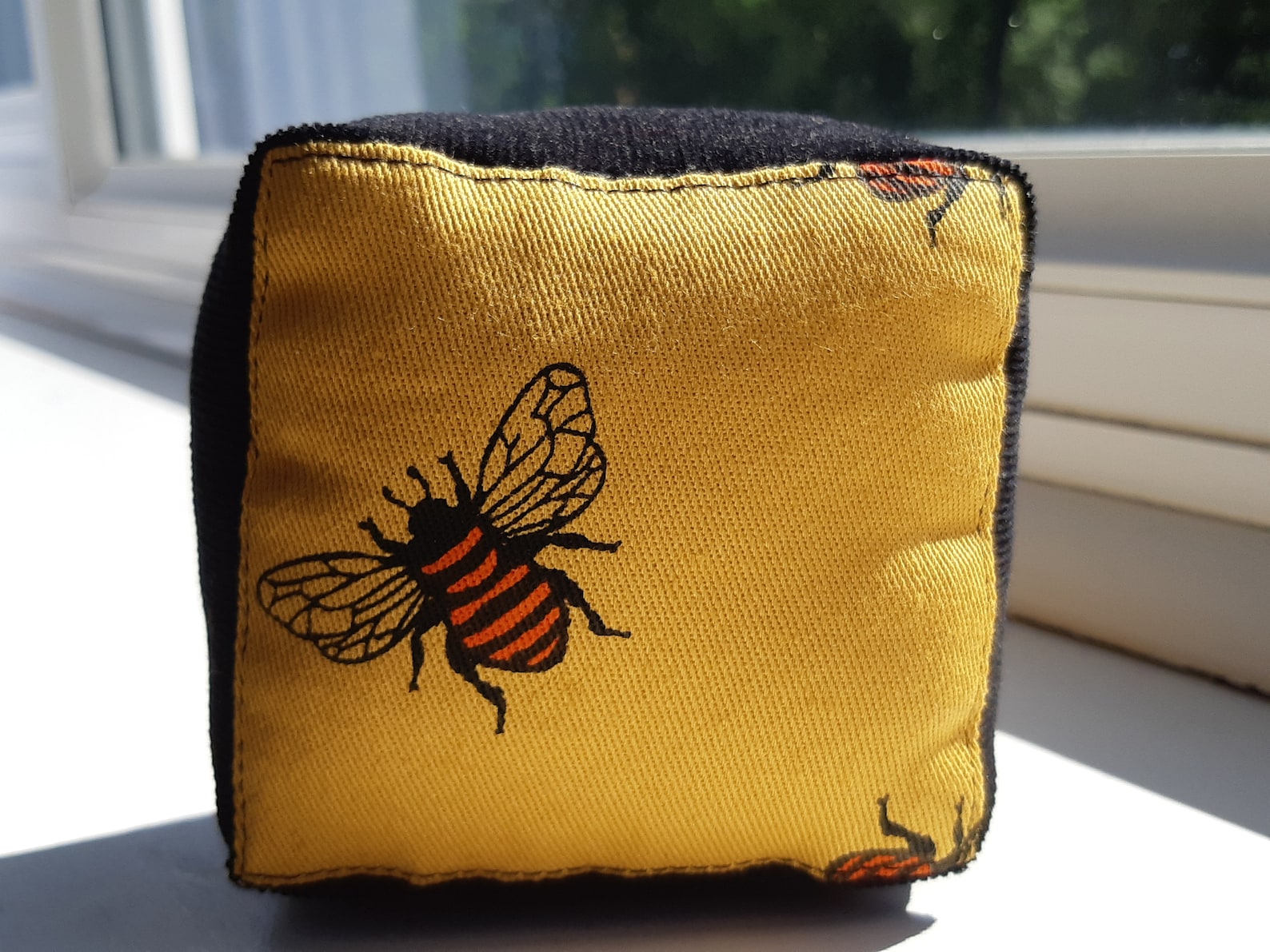 Square Bee Pincushion - Etsy