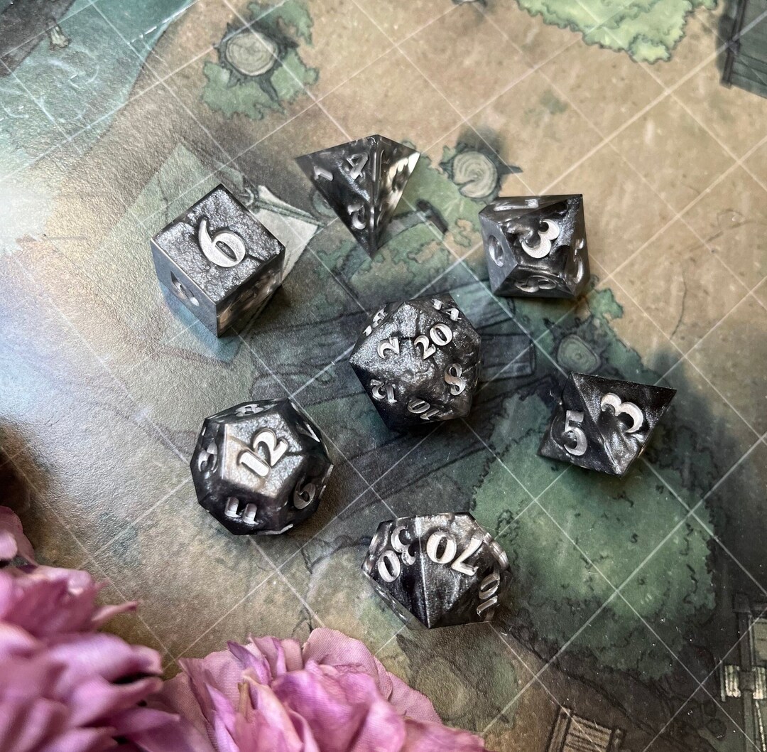 Baldur's Gate 3 Shadowheart Selune Resin Dice Set - Etsy