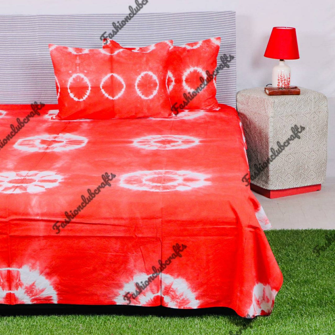 Cotton Beautiful Red Tie Dye Circular Print Bedsheet With 2 Pillow ...