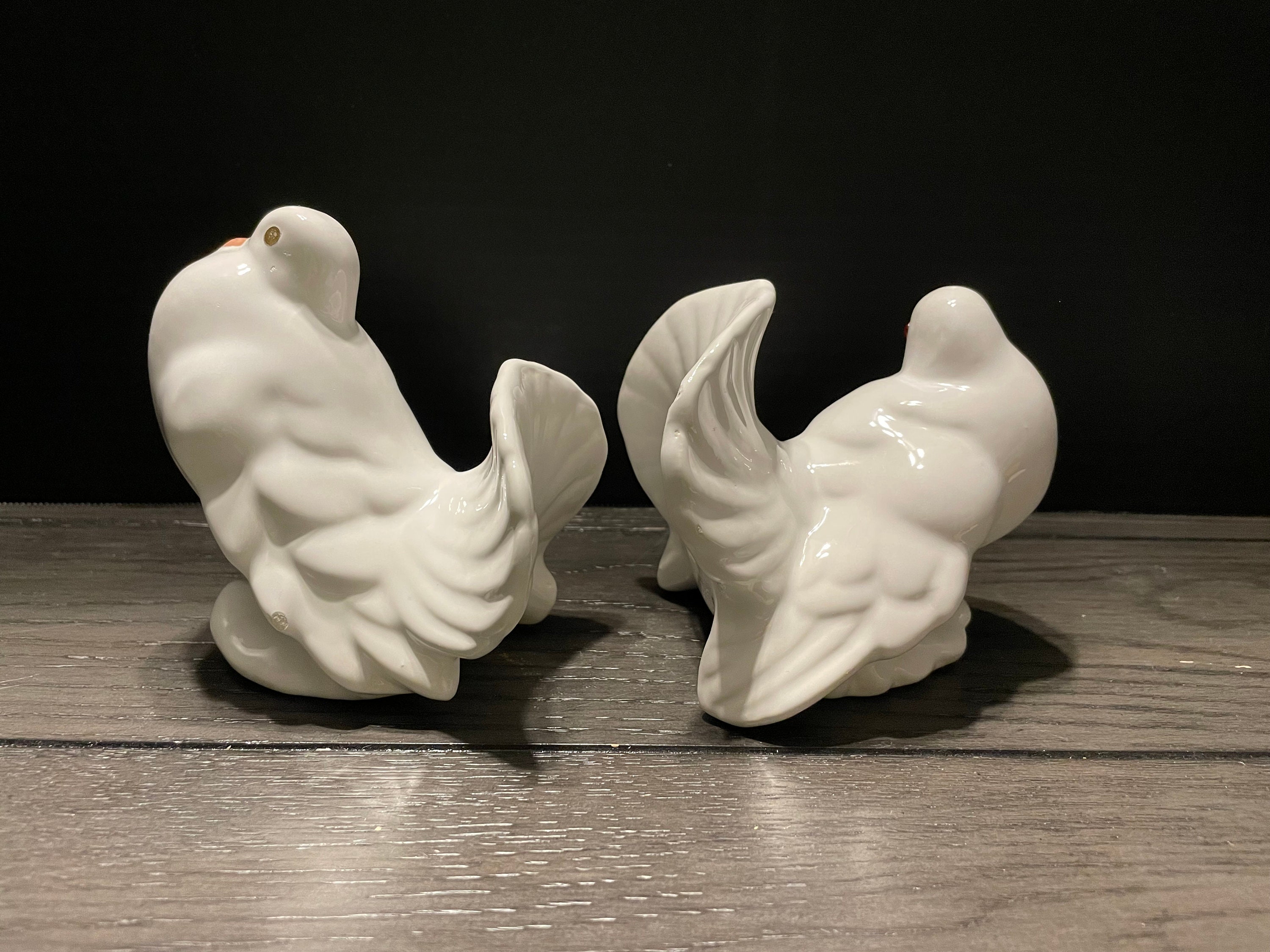 2 Vintage Dove Figurines - Etsy