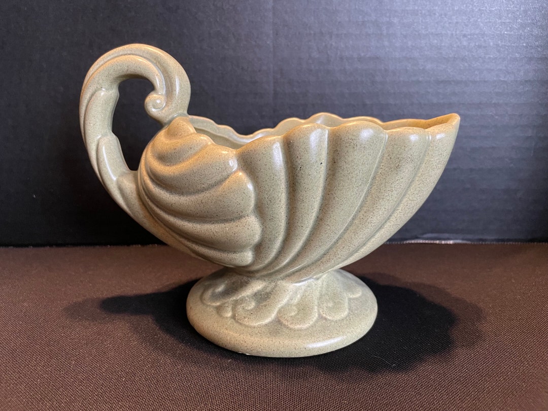 Vintage Haeger Cornucopia/nautilus Shell Planter - Etsy
