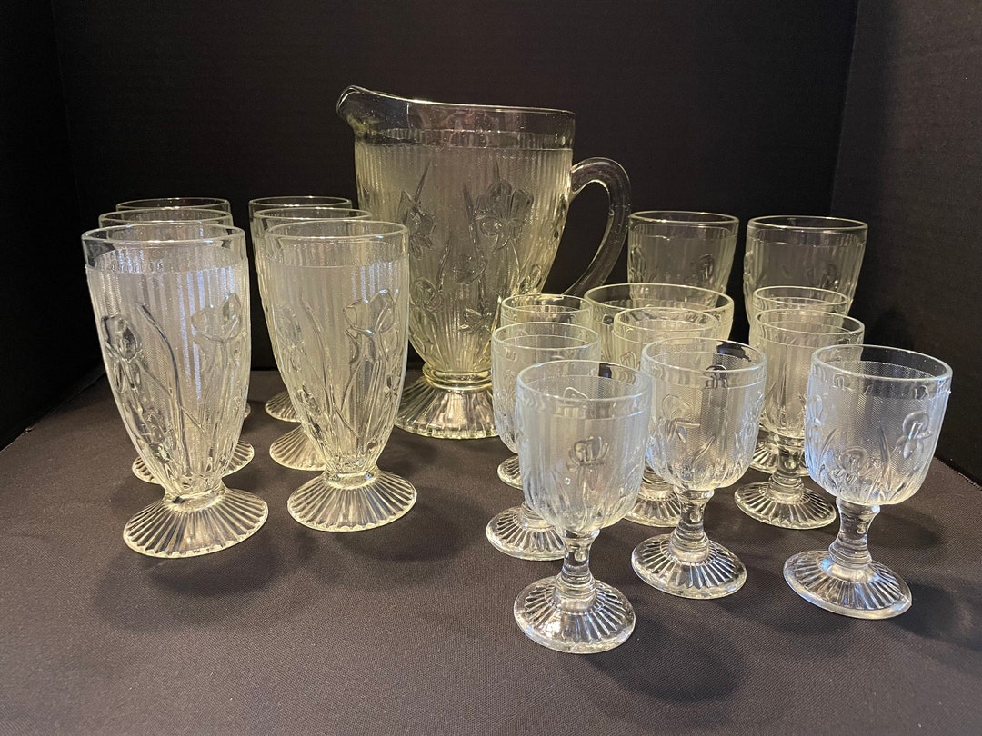 Vintage Jeanette Depression Glass Iris & Herringbone Pitcher and Glasses - Etsy