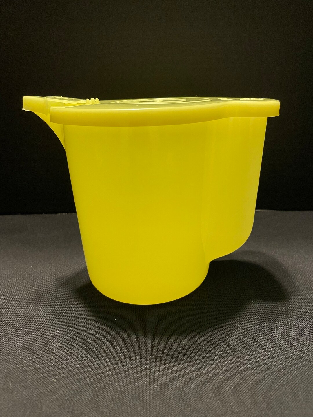 1954 Tupperware Pouring Container With Lid - Etsy