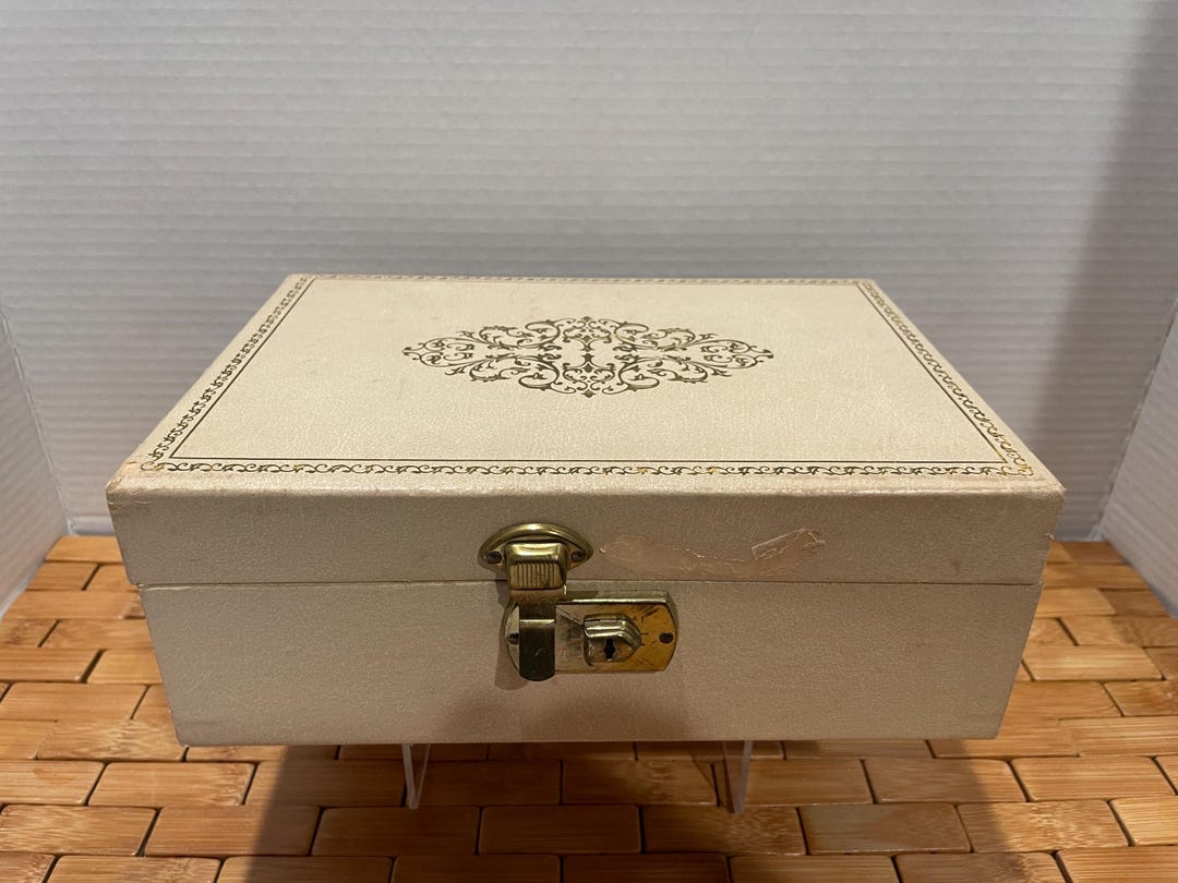 Vintage Cream Jewelry Box With Gold Accents - Etsy