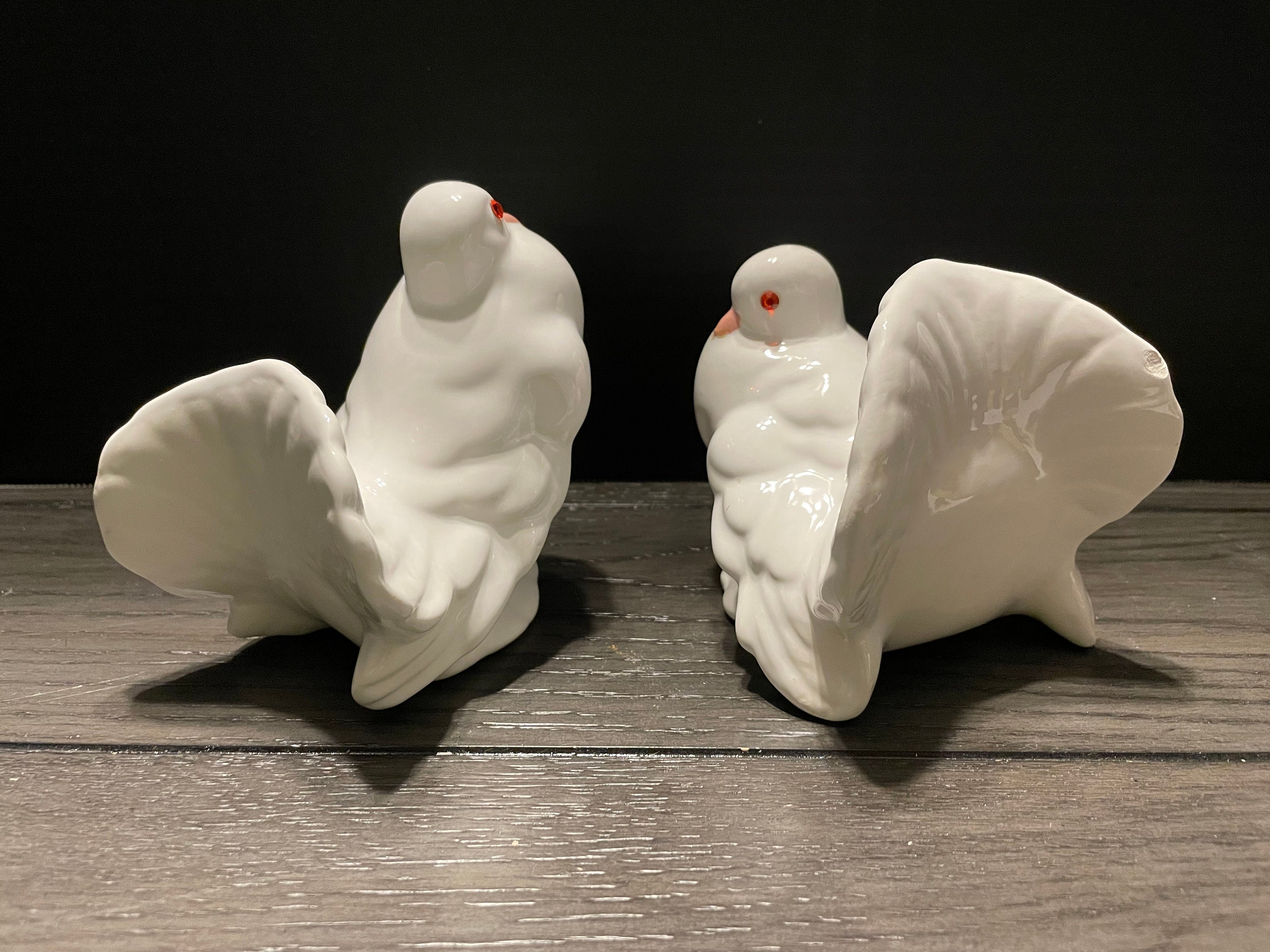 2 Vintage Dove Figurines - Etsy