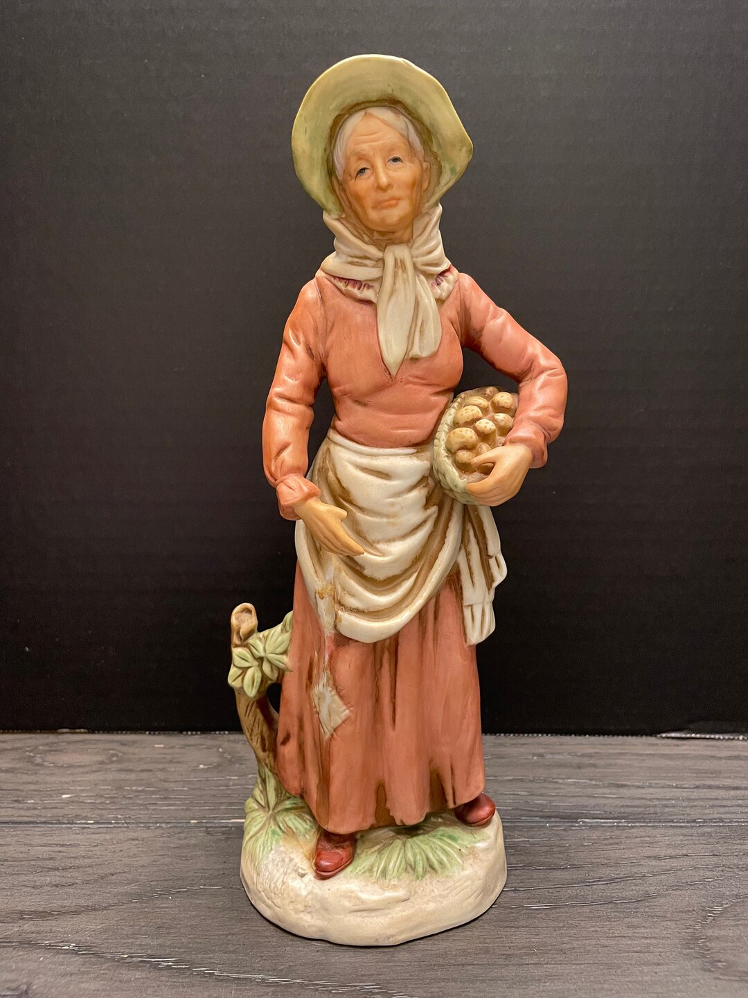 Vintage Homco Old Woman Statue - Etsy