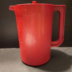 Vintage Half Gallon Tupperware Pitcher - Etsy