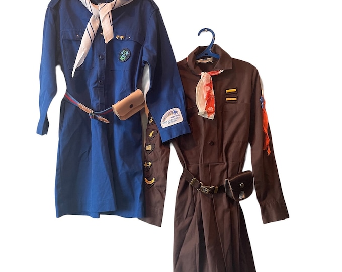 Rare Canadian Girl Guide Uniforms | Brownies | Guides | Scarf, Badges ...