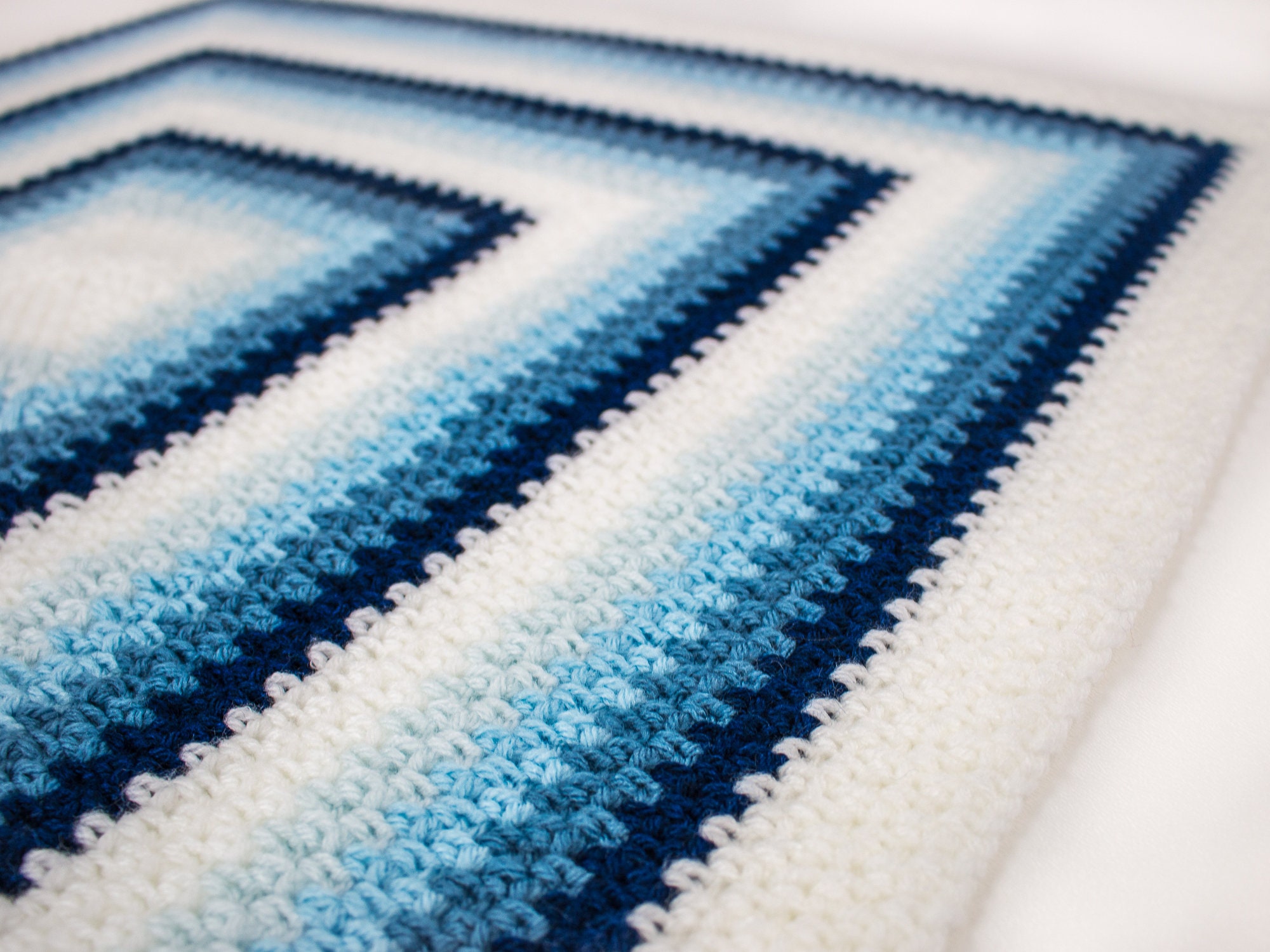 Winter Solstice Infinity Moss Square Crochet Blanket - Etsy Canada