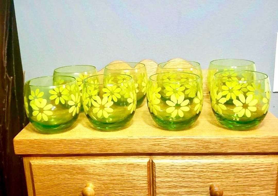 Vintage Daisy Flower Power Roly Poly Barware Drinking Glasses Green and ...