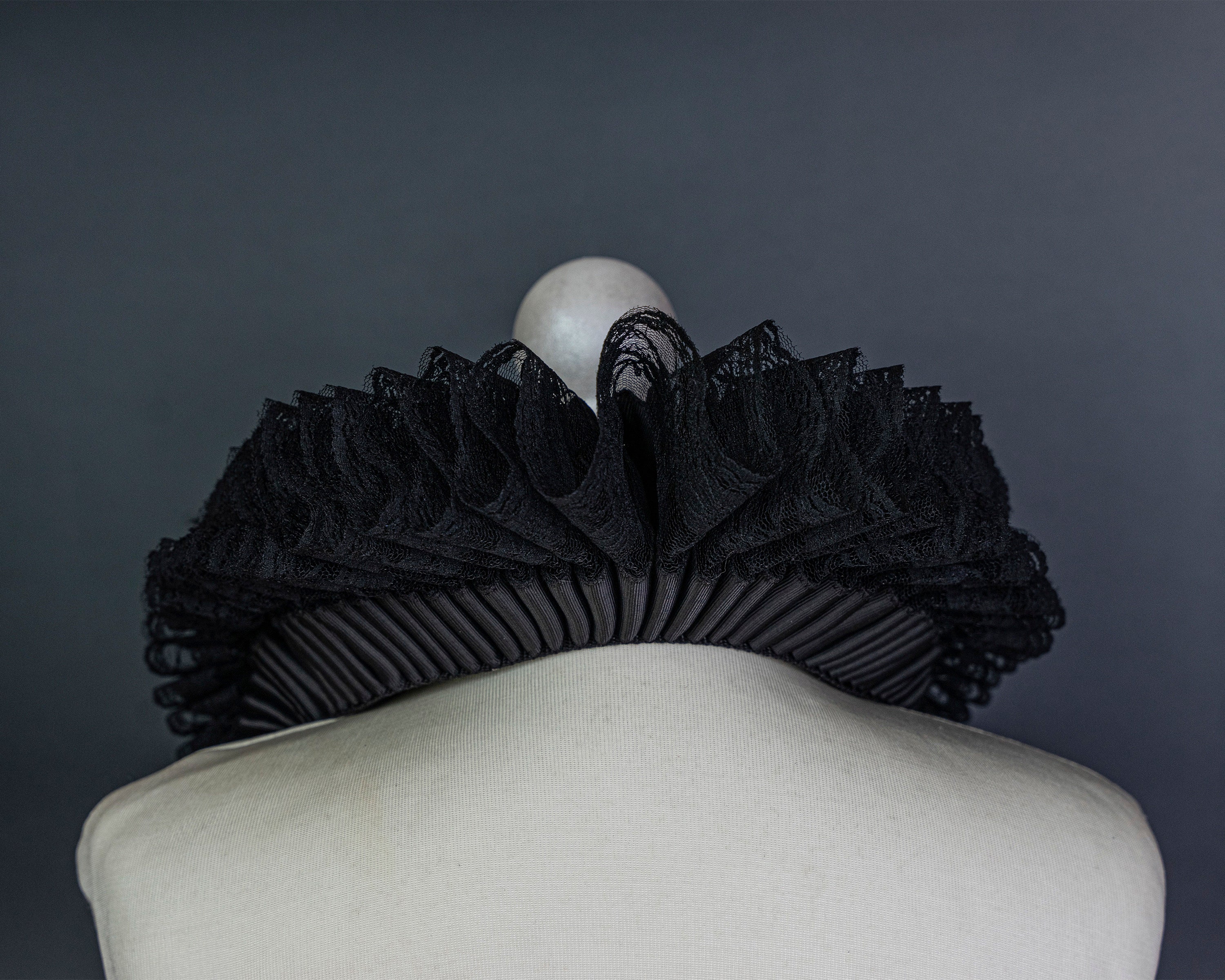 Elizabethan Neck Lace Collar - Black Ruff - Historical Tudor Ruffled ...