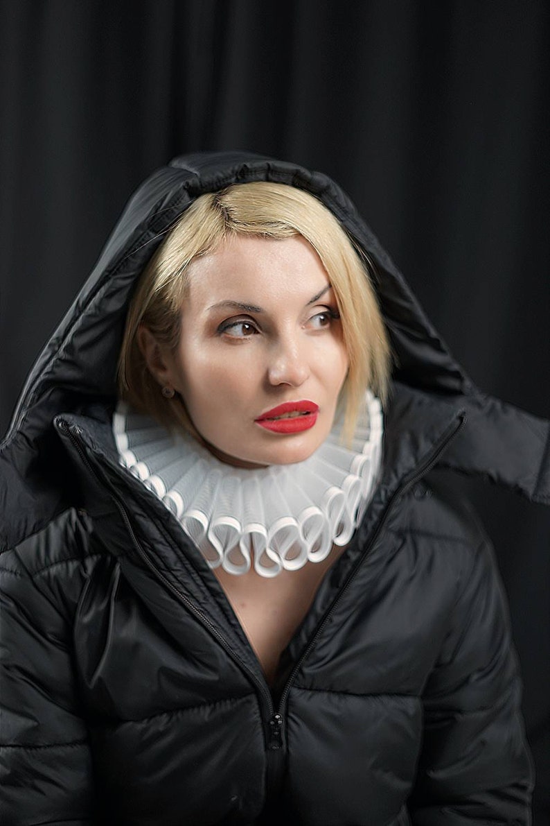 Elizabethan Neck Lace Collar - White Lace - Historical Tudor Ruffled ...