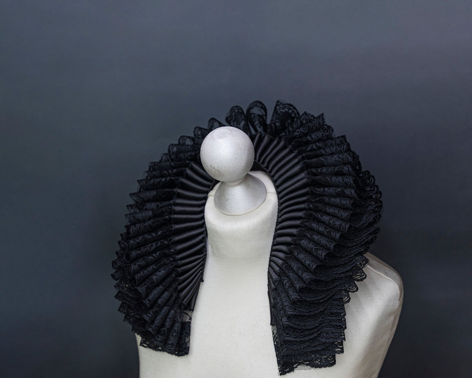 Elizabethan Neck Lace Collar - Black Ruff - Historical Tudor Ruffled ...