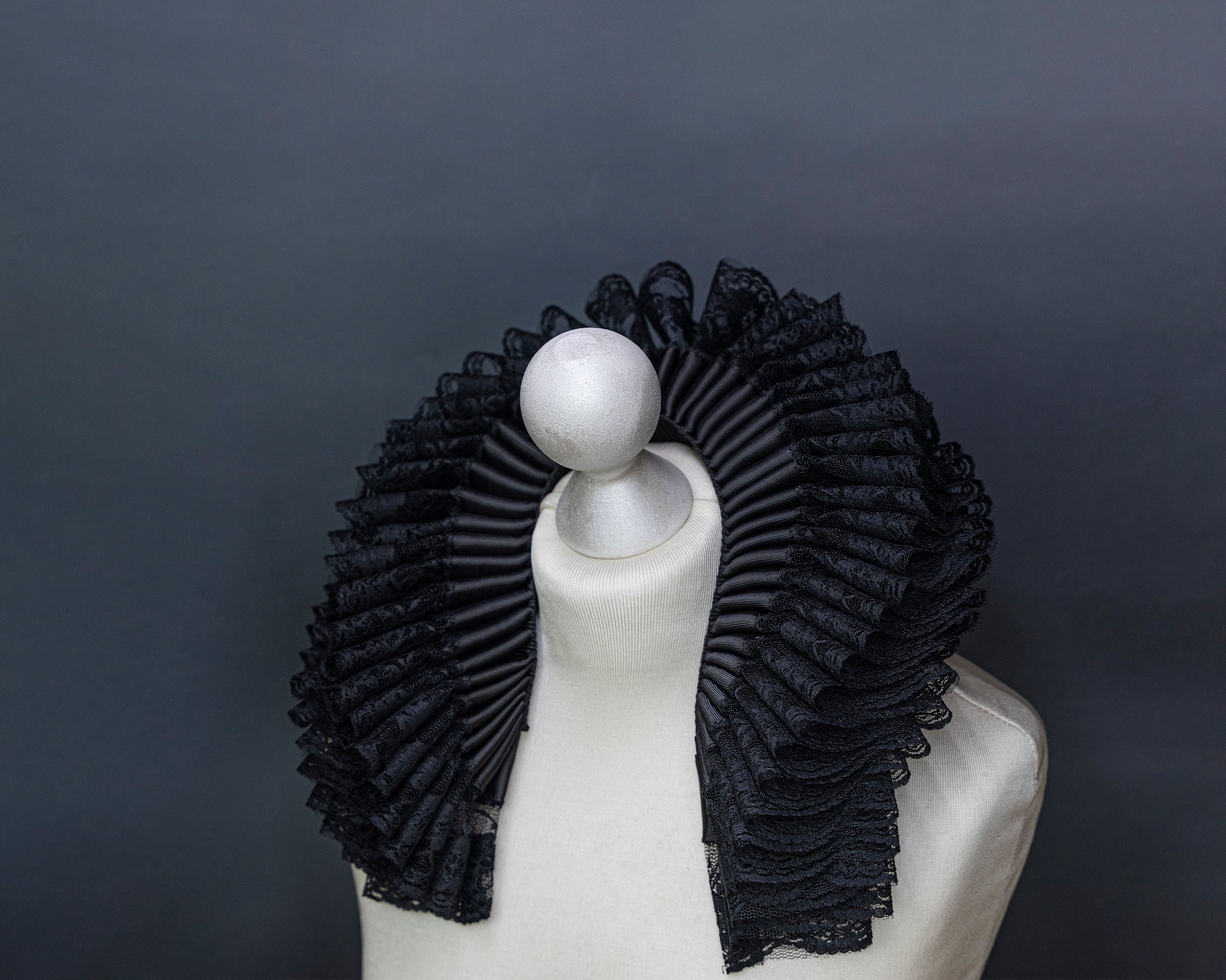 Elizabethan Neck Lace Collar - Black Ruff - Historical Tudor Ruffled ...
