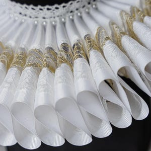 Gold Elizabethan Neck Lace Collar - Historical Pearl Ruffled Gorguera ...
