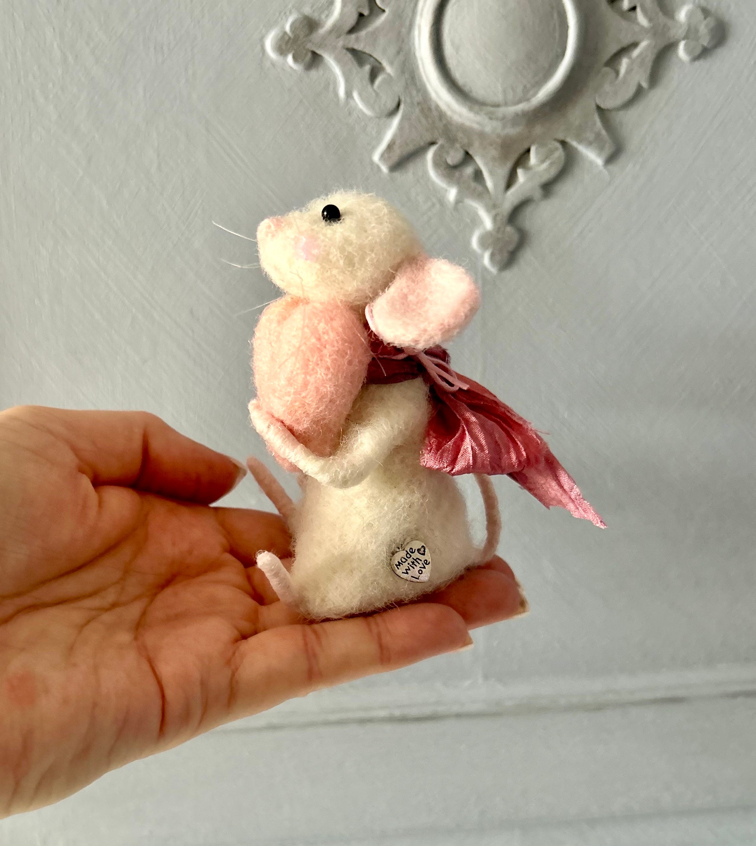 Needle Felted Mouse, Mouse Sculpture, Felted White Mouse, Hug in a Box ...