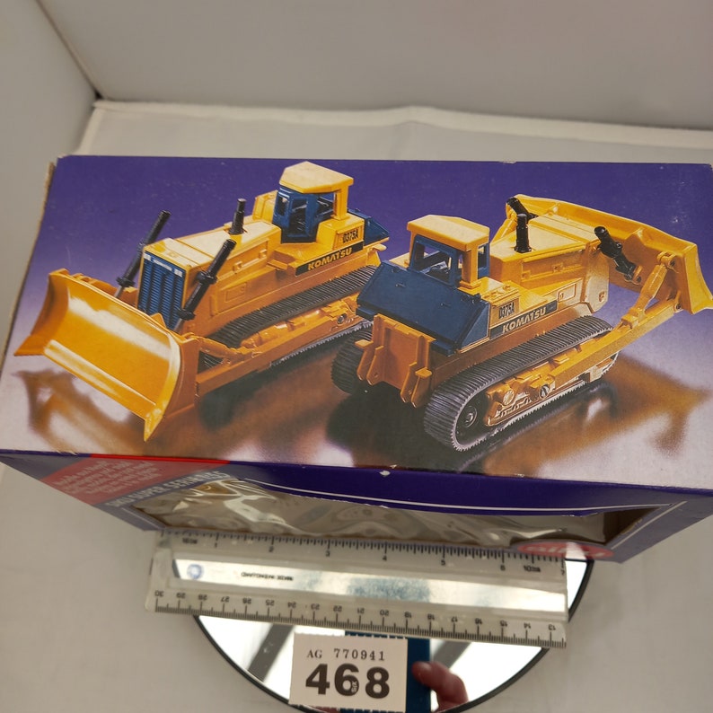 Siku 3435 Komatsu D375 A Bulldozer 1:55 Scale Road Construction ...