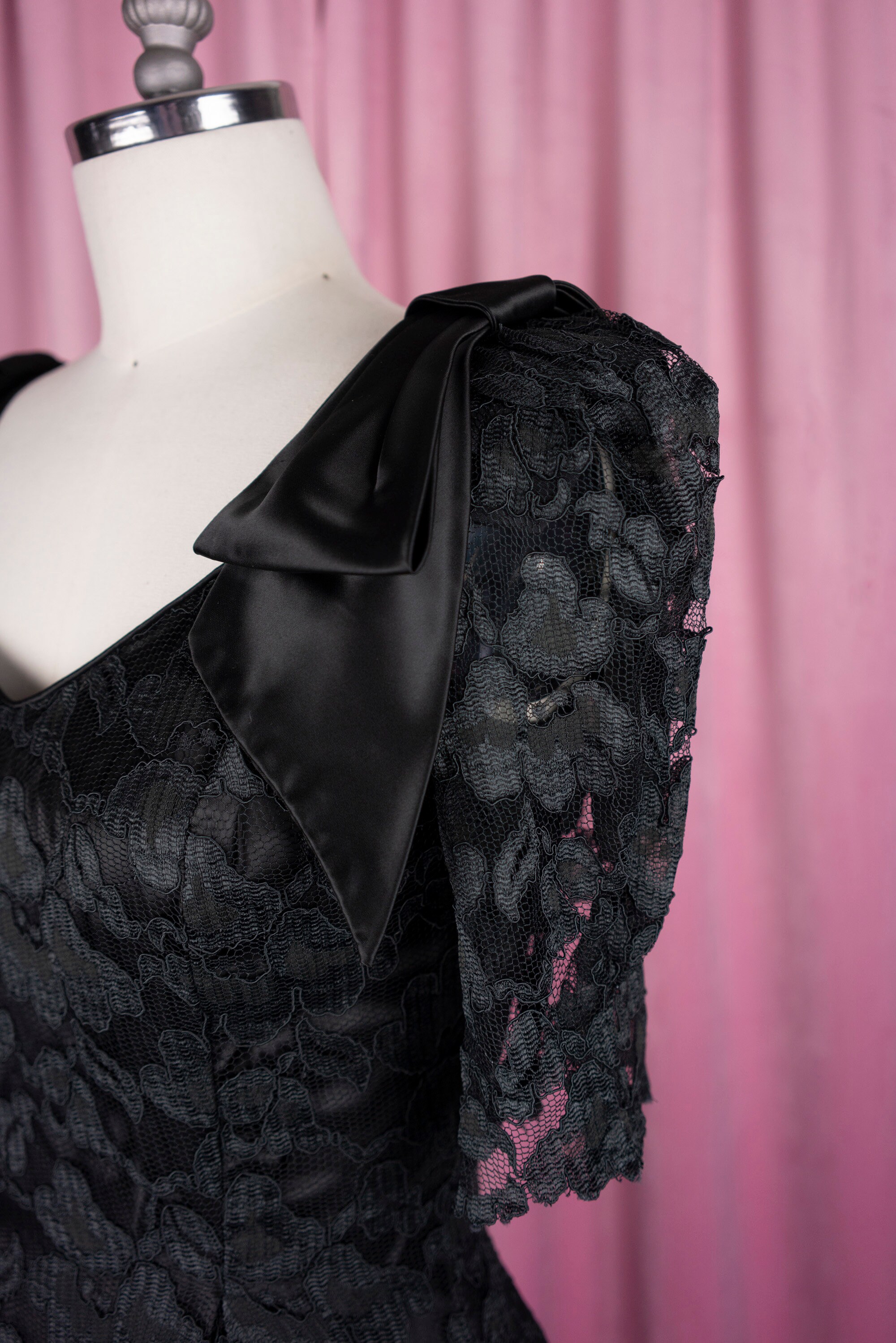 Vintage 80s Midnight Glo Black Lace Dress With Sweetheart Neckline and ...