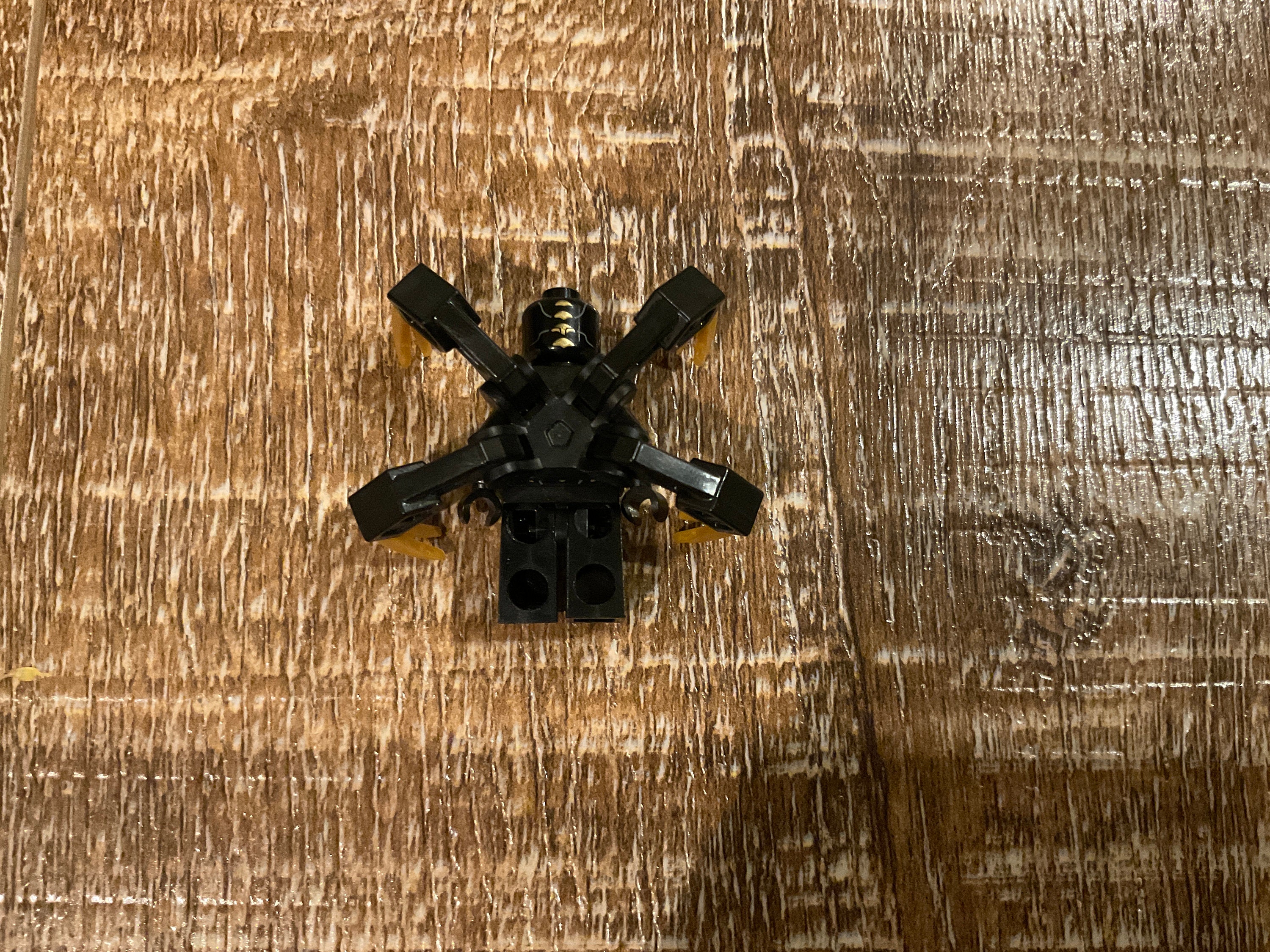 Marvel LEGO Outrider Minifigure With Extended Arms Set 76123 - Etsy