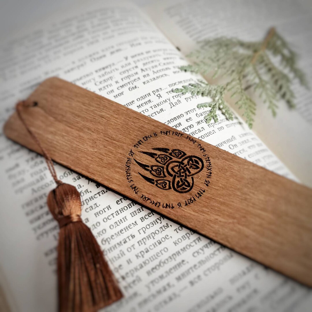 Viking Bookmark Bear Paw Elder Futhark Runes Engraved Wooden Book Mark ...