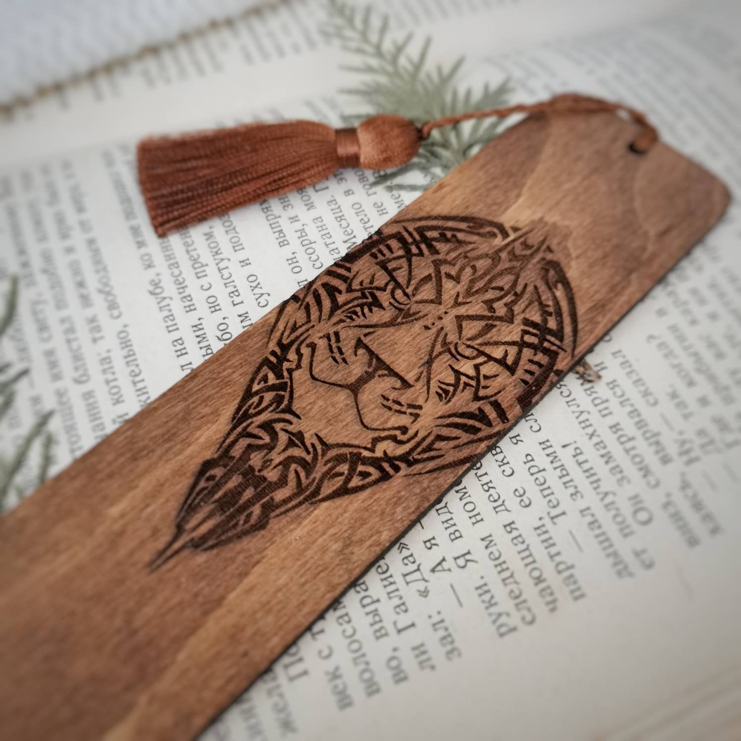 Lion Bookmark Spirit Totem Animal Engraved Wooden Bookmark With Tassel ...