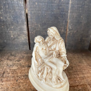 Ag Pieta Sculpture Jesus Mary Figurine Statue // Christmas ...