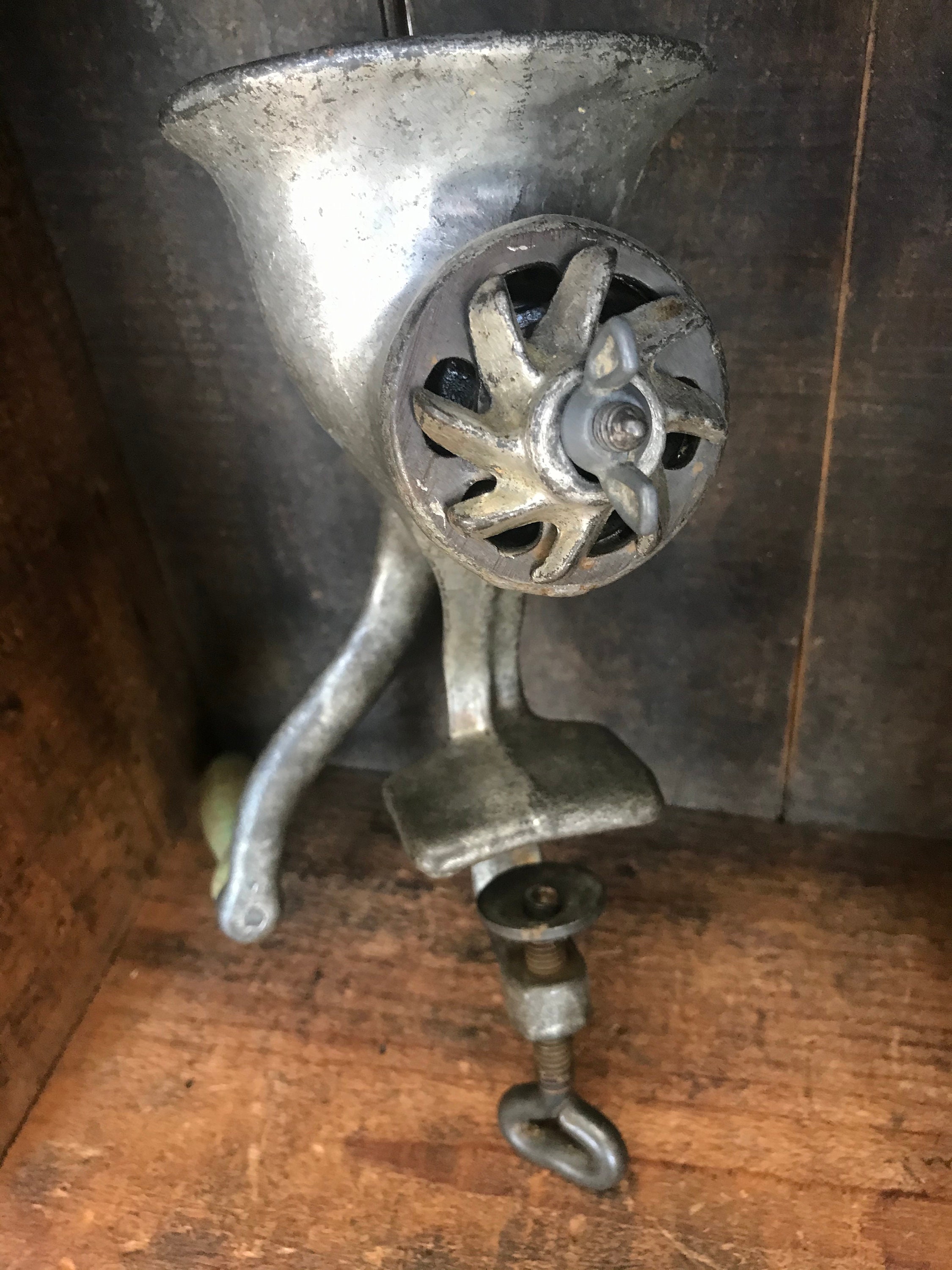 VINTAGE Antique Cast Iron Meat Grinder 66 No.0 // Made in | Etsy