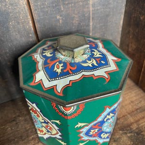 Vintage Green Storage Tin - Etsy