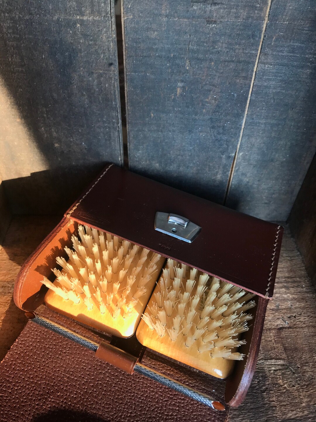 Vintage Leather Travel Grooming Kit With Two Brushes and a Comb - Etsy