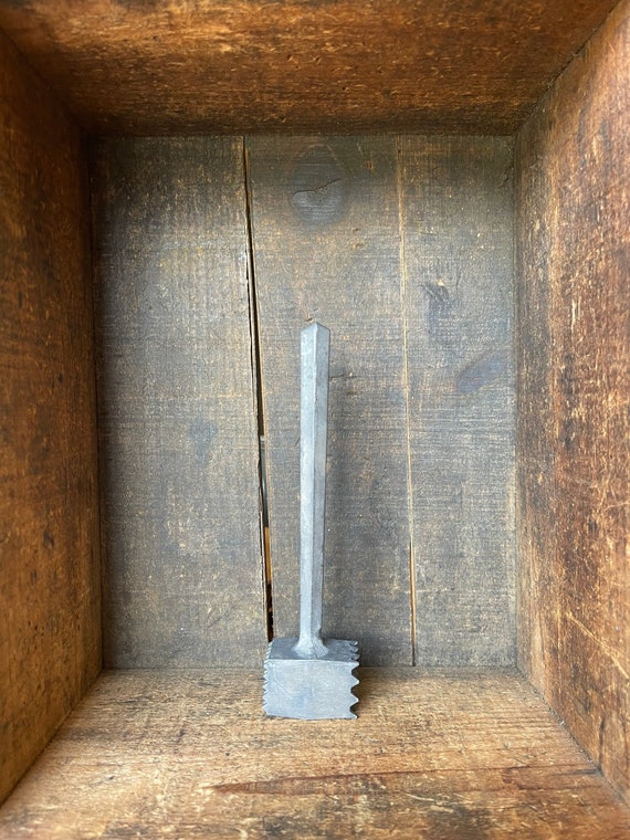 Vintage Aluminum 2 Sided 8 Inch Meat Hammer/tenderizer - Etsy