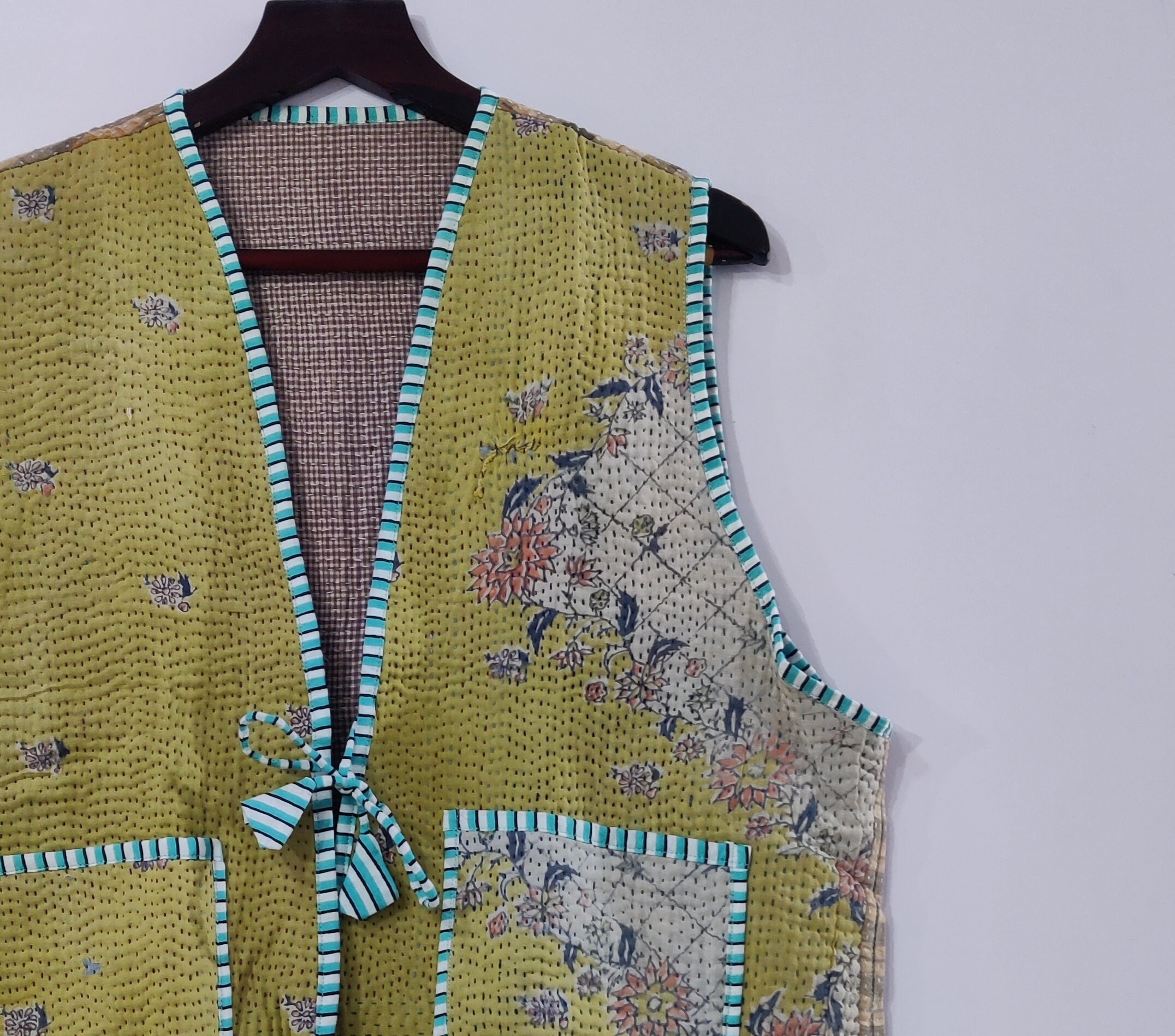 Vintage Kantha Women Vest Quilted Jacket Hand Crafted Cotton Vest Boho ...
