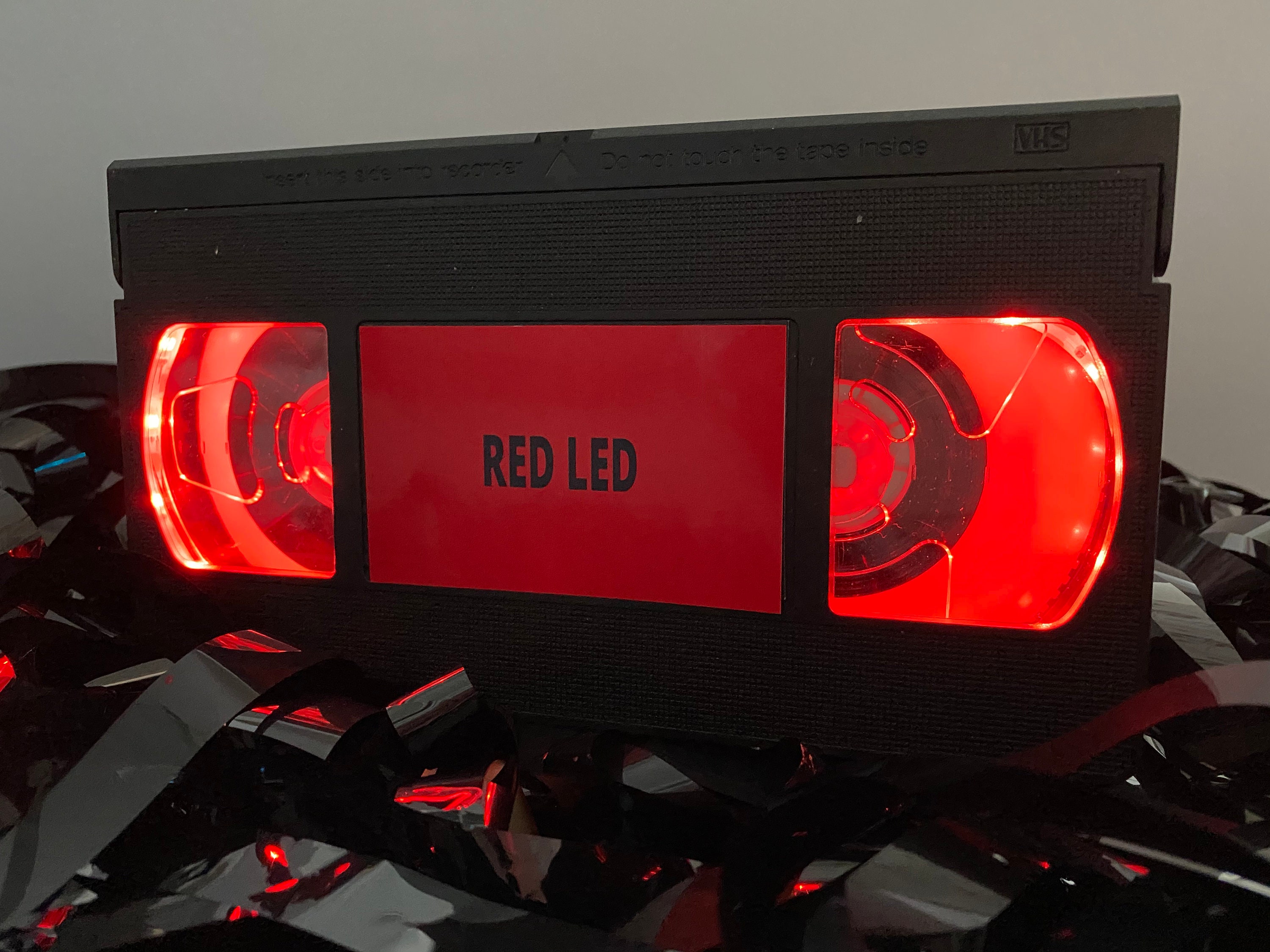Jaws Movie VHS Lamp, 70s Horror Movie, Great Gift for Film Lovers ...
