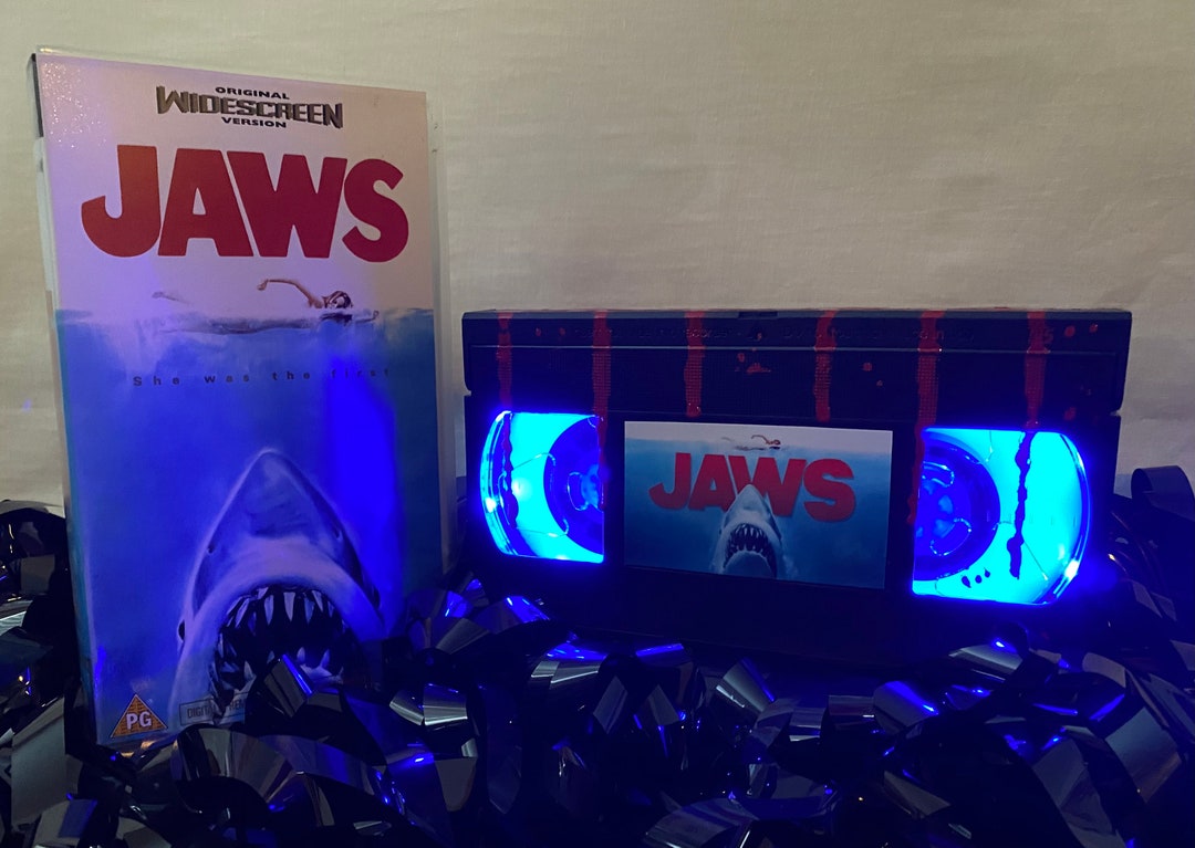 Special Edition Jaws Retro VHS Lamp, 80s Horror Movie Film, a Great ...