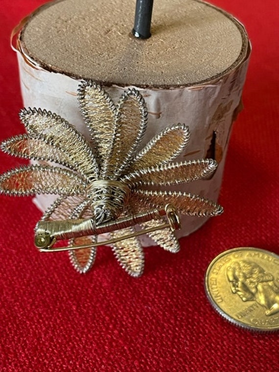 Hand wrapped wire brooch pin in gold and copper - Gem