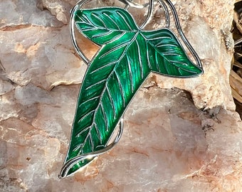 Frodo Leaf Brooch - Etsy