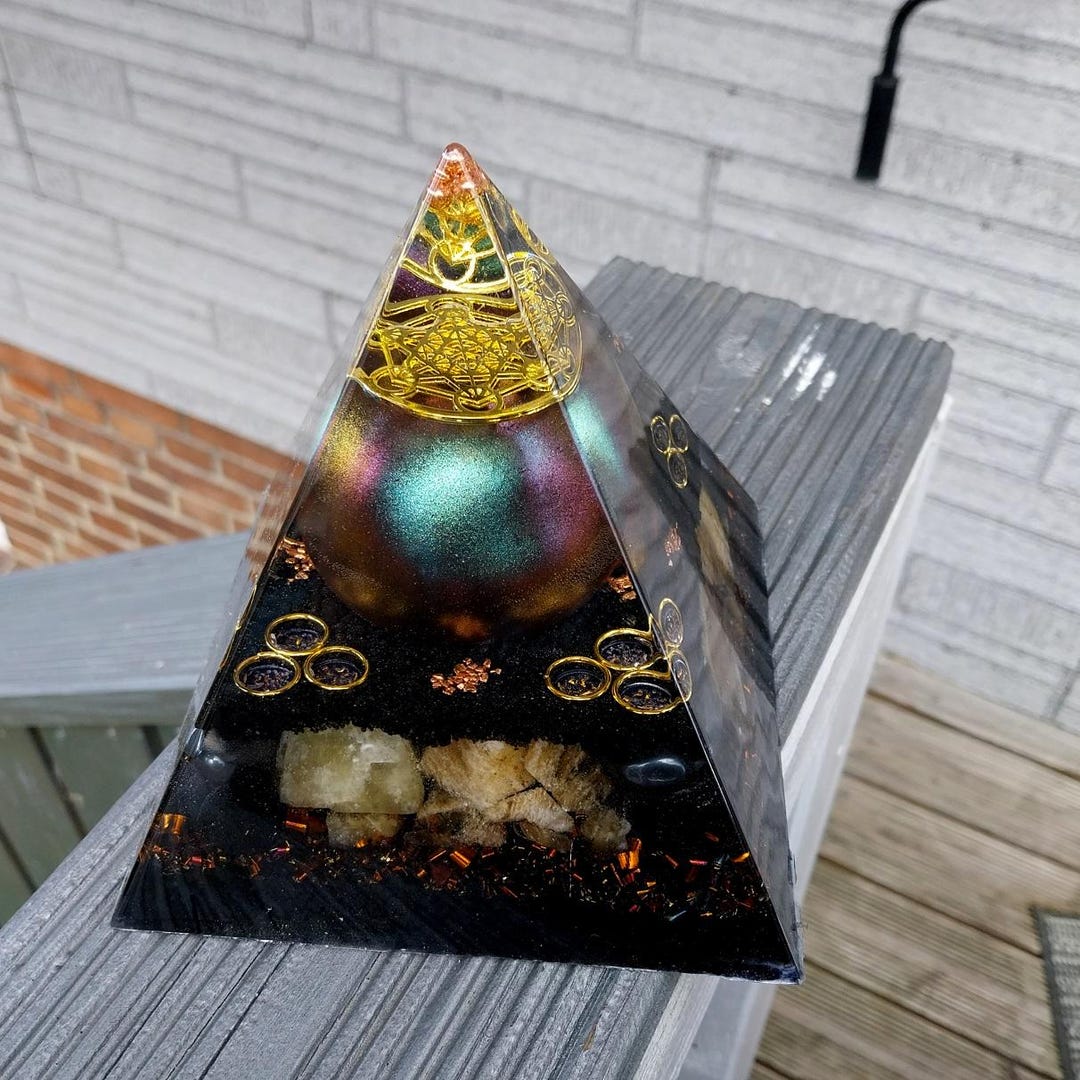 Orgonite Pyramid 13 Cm, With Metatron's Cube & Shimmering Colored ...