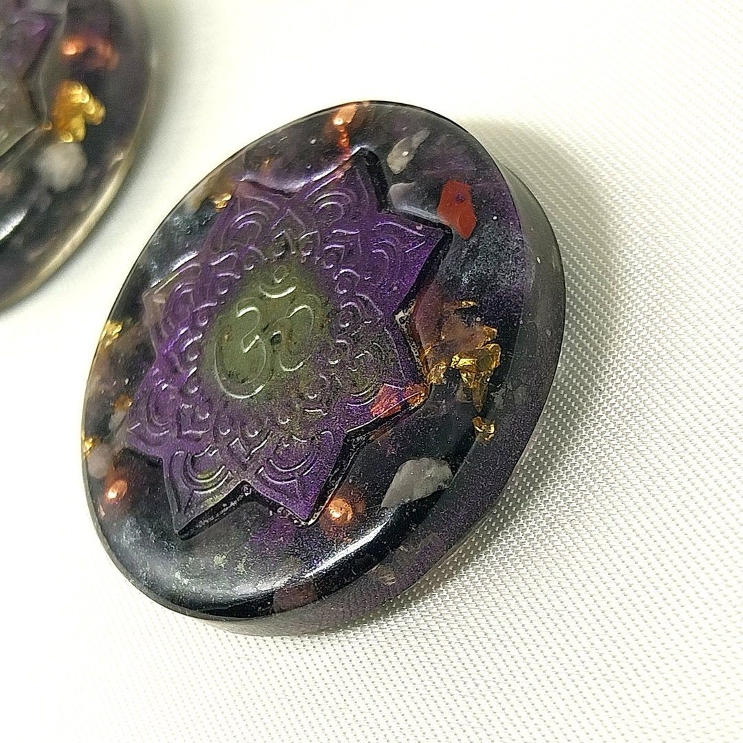 Orgonite Hand Flatterer Pocket Stone Laying Stone With Lotus Flower and ...
