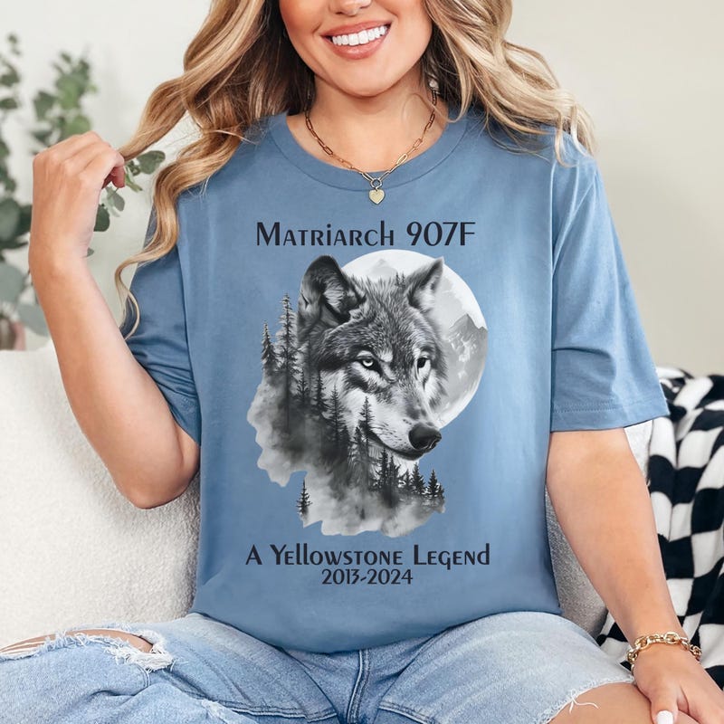 Female Wolf Tshirt - Etsy